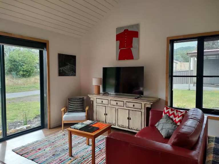 Queen River Cabin, Queenstown - Strahan