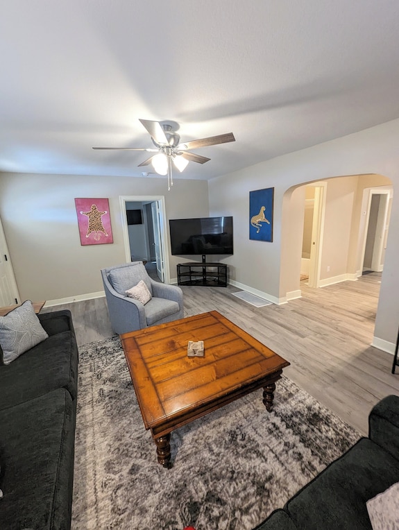 Zoobilee-on Zoo Blvd - 위치토