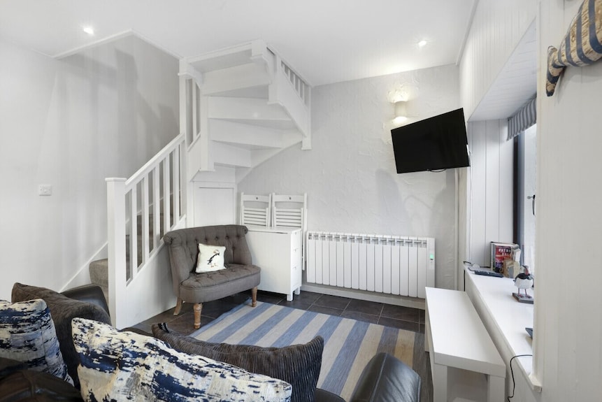 Lobster Lodge - North East Escapes - Bamburgh