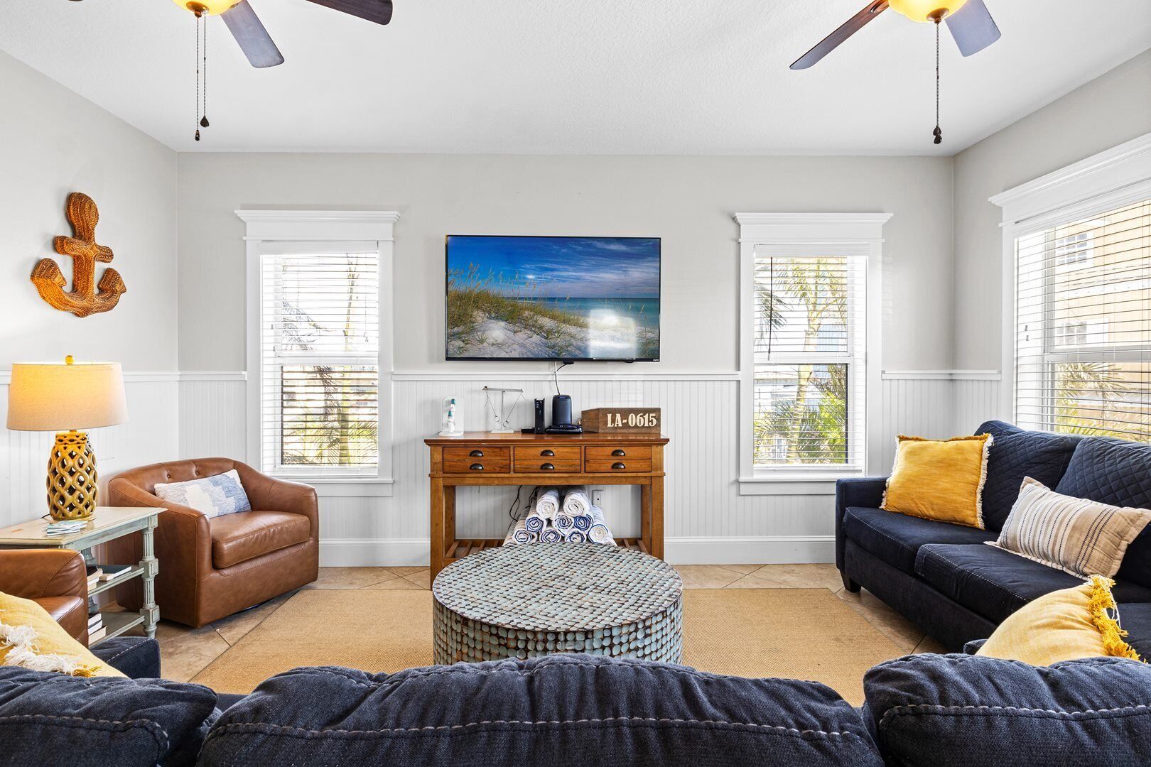 Nautical Tides: 3 Blocks To Beach! Pool Spa! Rooftop Deck By Anna Maria Life Vacation Rentals - Bradenton Beach