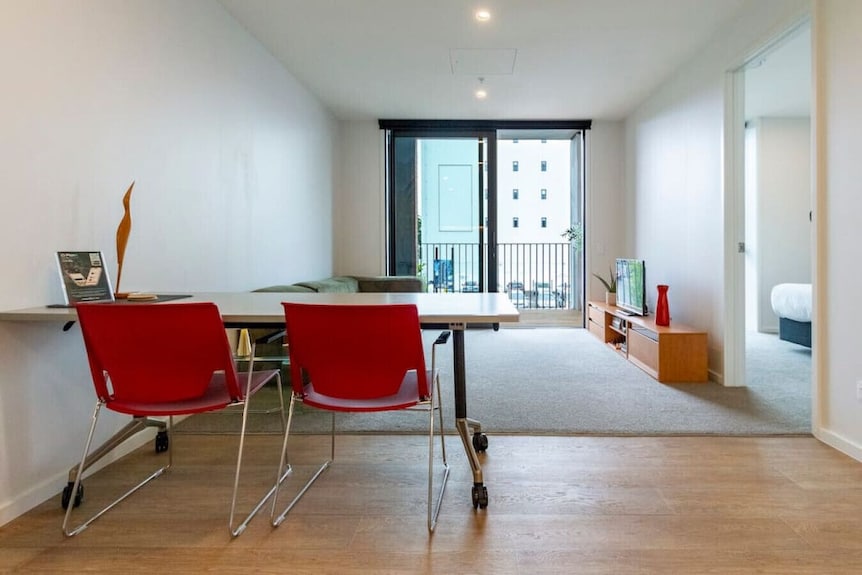 Single Level Retreat 1 Bed 1 Bath With Balcony - Christchurch