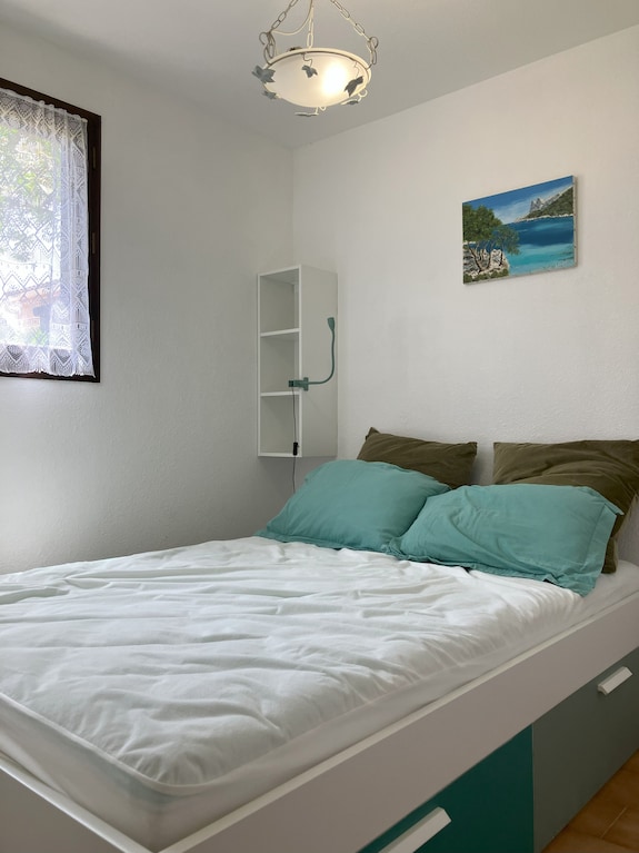 Vacation Home 'Les Lauriers-roses' Sleeps 6, 1 Km From The Beach. - Valras-Plage