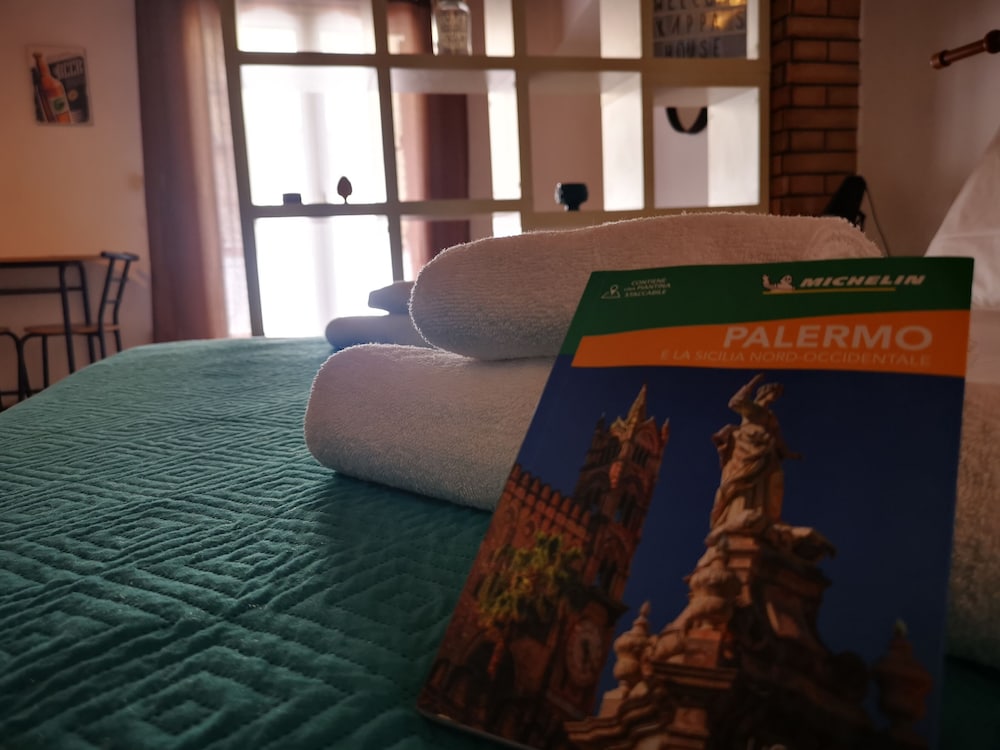 Cozy 1-bedroom apartment in delightful Palermo with WiFi, AC - Palermo ...