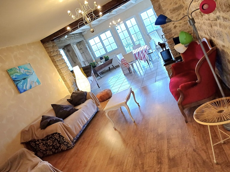 Le Petit Château Dans Le Jura - Baume-les-Messieurs