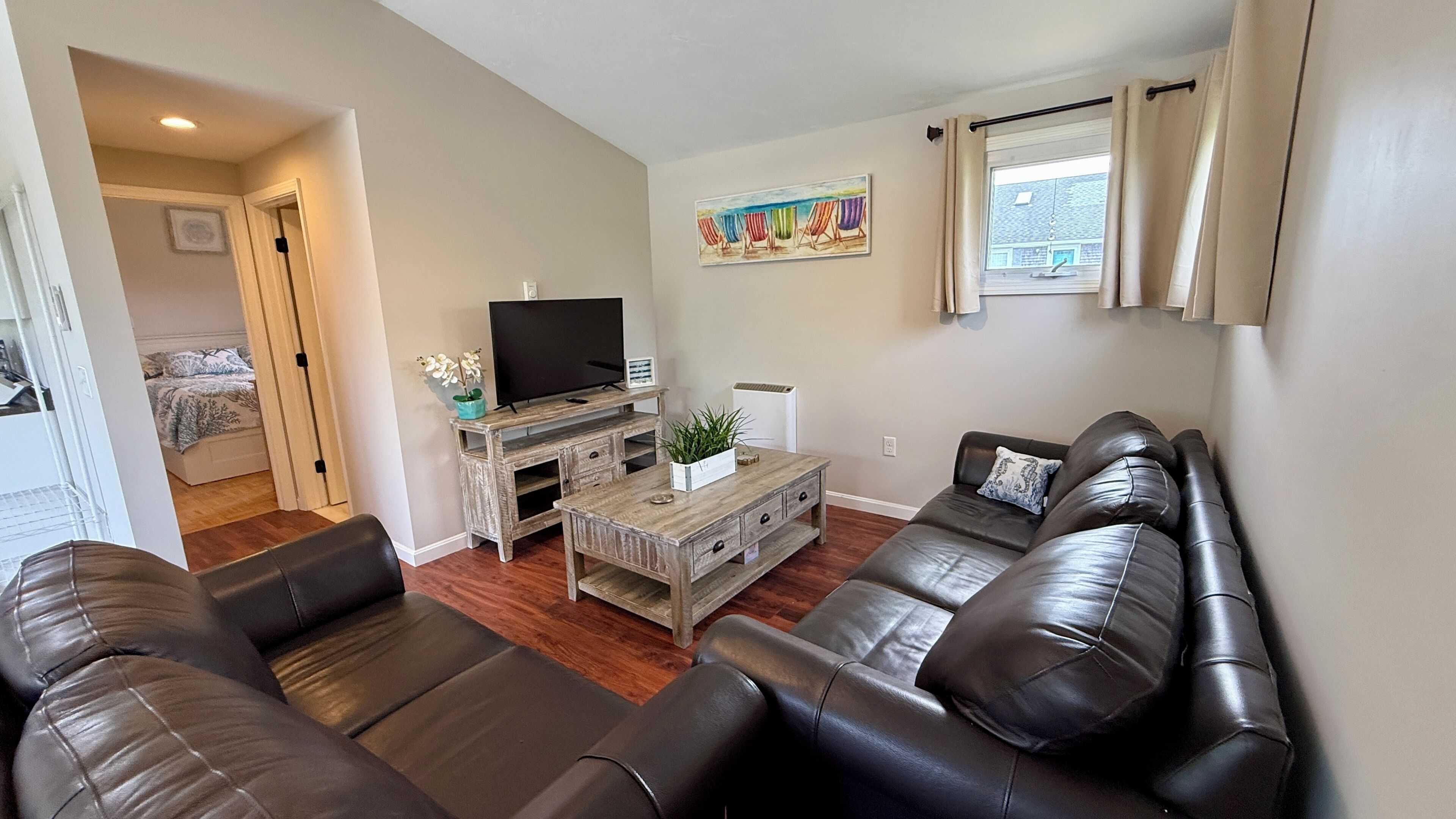 New Listing! Walk To Beaches, Point Judith, Ac, Wifi, Fire Pit, Outdoor Shower - Narragansett, RI