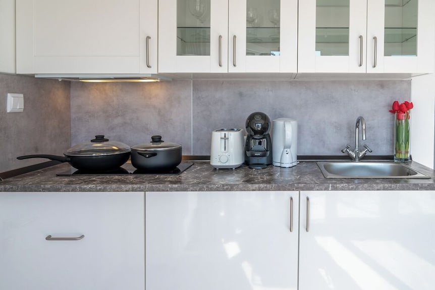 Apartment With Terrace In Estoril Seaside Villa - 埃什托里爾