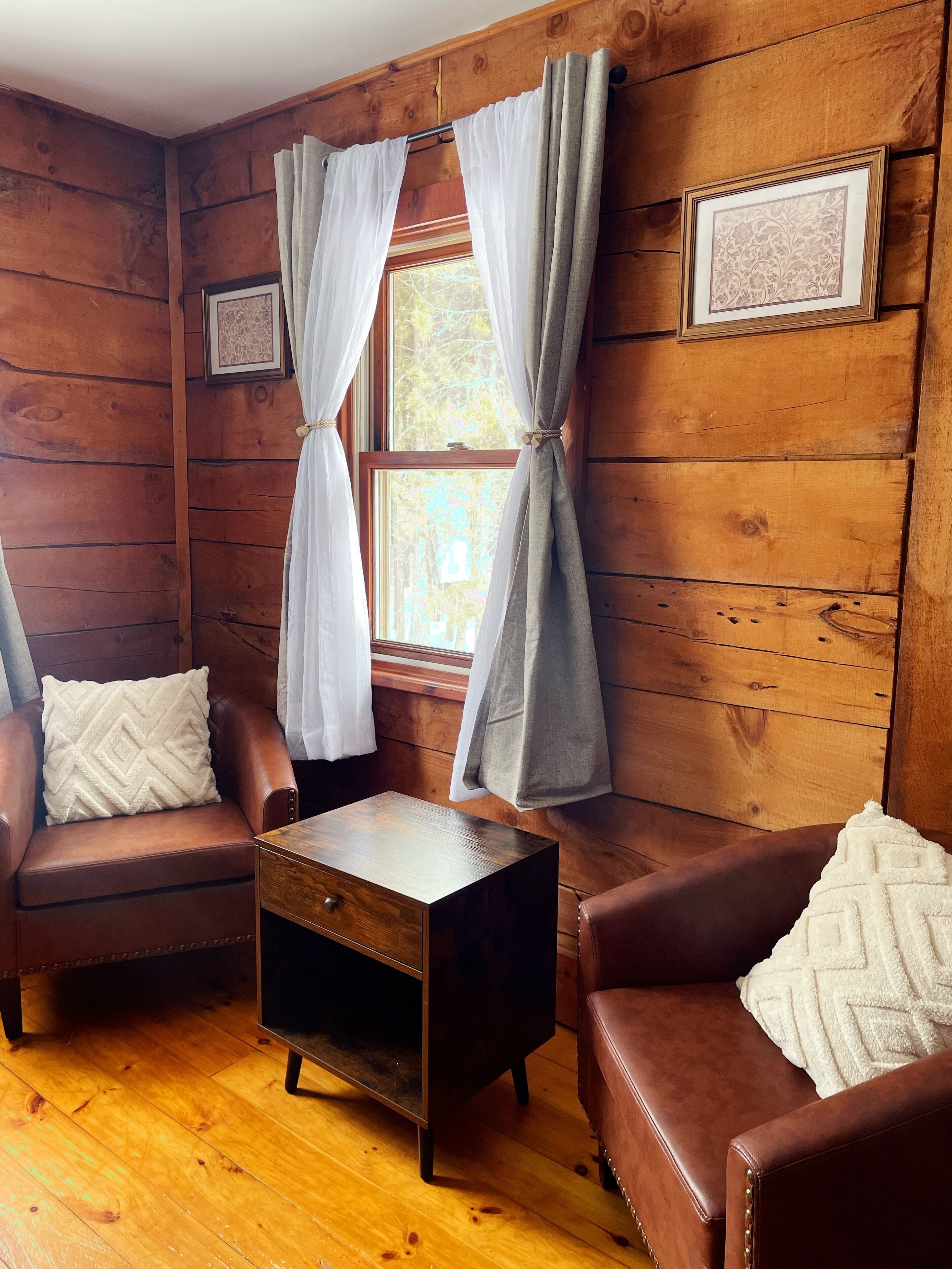 Private Cozy Cottage-near Lake Dore, Bon Echo & Algonquin Park - Ontario
