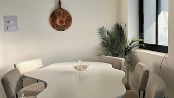 Vila superior | 1 quarto, Wi-Fi de cortesia