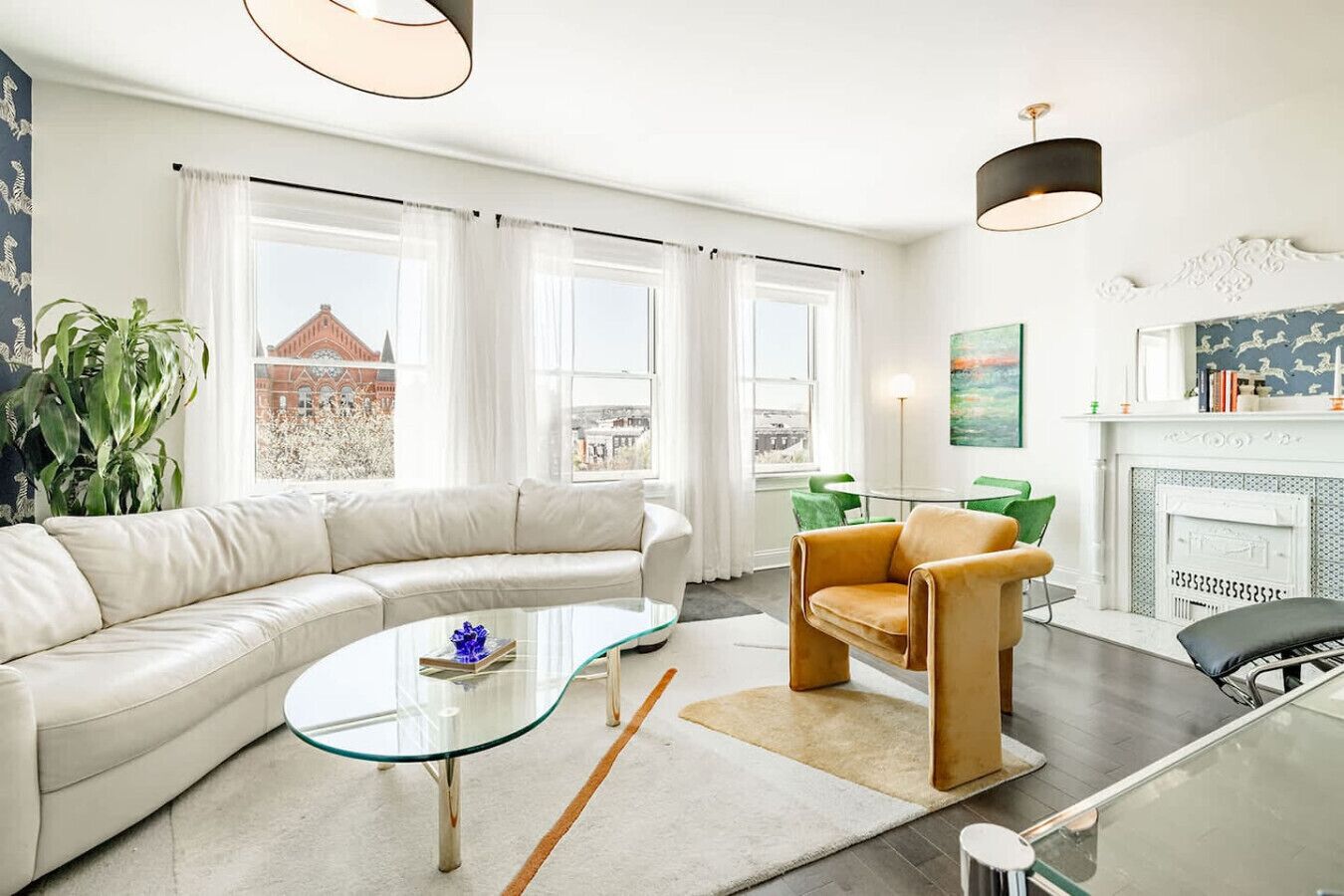 Downtown Cincinnati Stay | Rooftop Patio + Parking - Cincinnati, OH