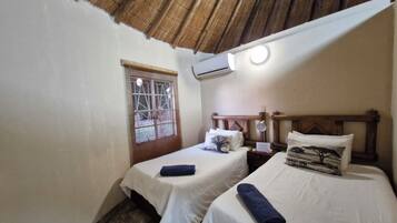 Chalé básico | 1 quarto, roupas de cama premium, espaço de trabalho para notebook