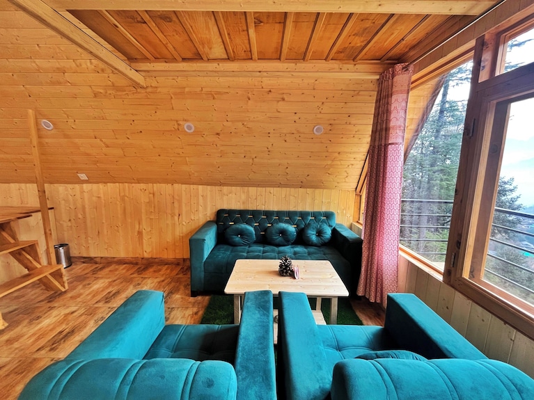 Charming 2-bedroom Cottage In Brilliant Jibhi With Wifi - Himachal Pradesh