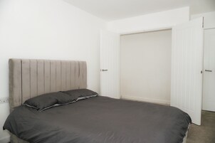 Apartamento | 2 quartos, Wi-fi grátis, roupa de cama fornecida 