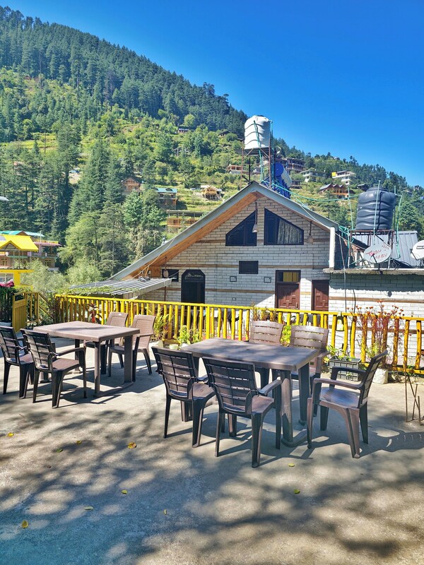 Crystal Mountain Jibhi - Jibhi