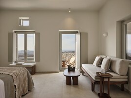 Junior Suite Heated Jetted Tub, Sea View | 1 quarto, roupa de alta qualidade, minibar, cofre no quarto