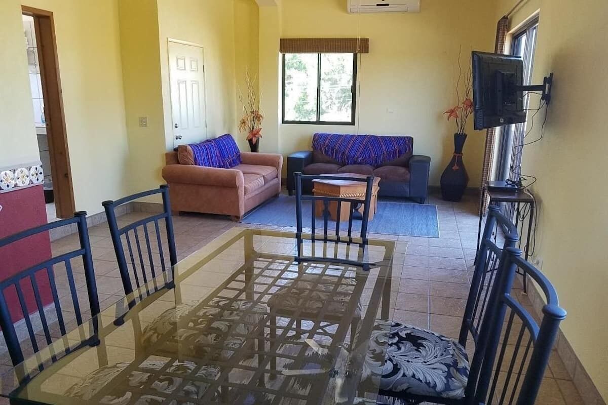 7bdrm  Boutique Hotel With Ac, Wifi , Heated Pool Convenient Location. - Loreto