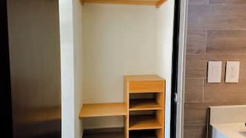 Quarto casal superior, vista para o pátio
