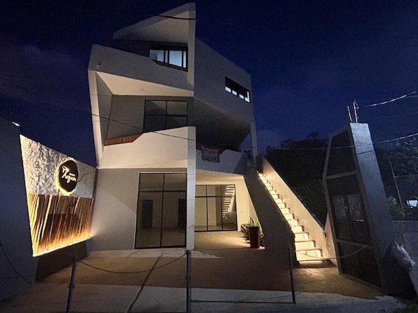 Edificios Regam - El Cuyo