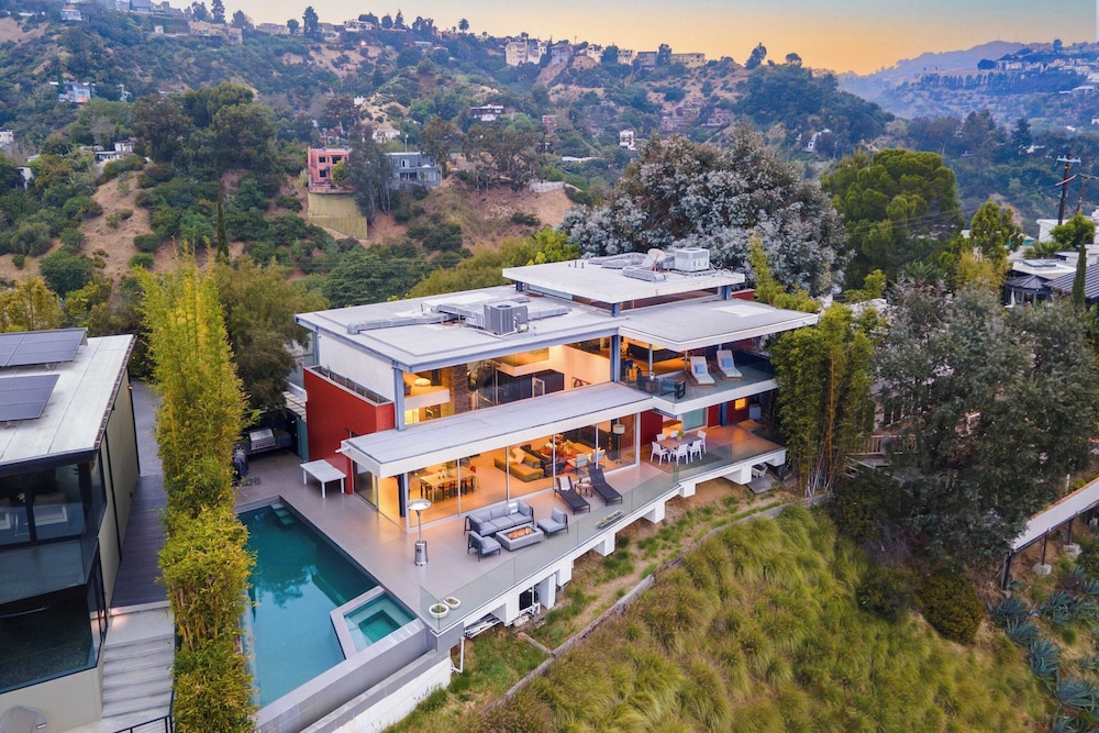 Hollywood Overlook By Avantstay Private Pool + Hot Tub Panoramic Views - Los Angeles, CA