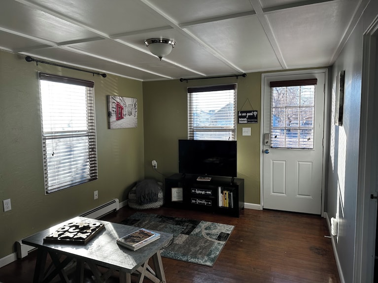 Charming Cottage Minutes Away From Downtown - Colorado