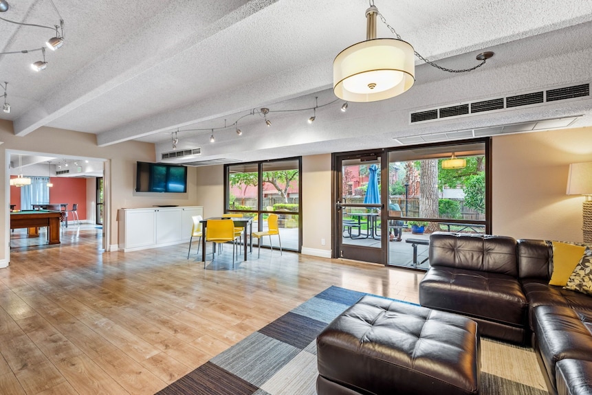 Cozy Cheesman Park Condo With Fitness Room, Wifi In Delightful Denver - 丹佛