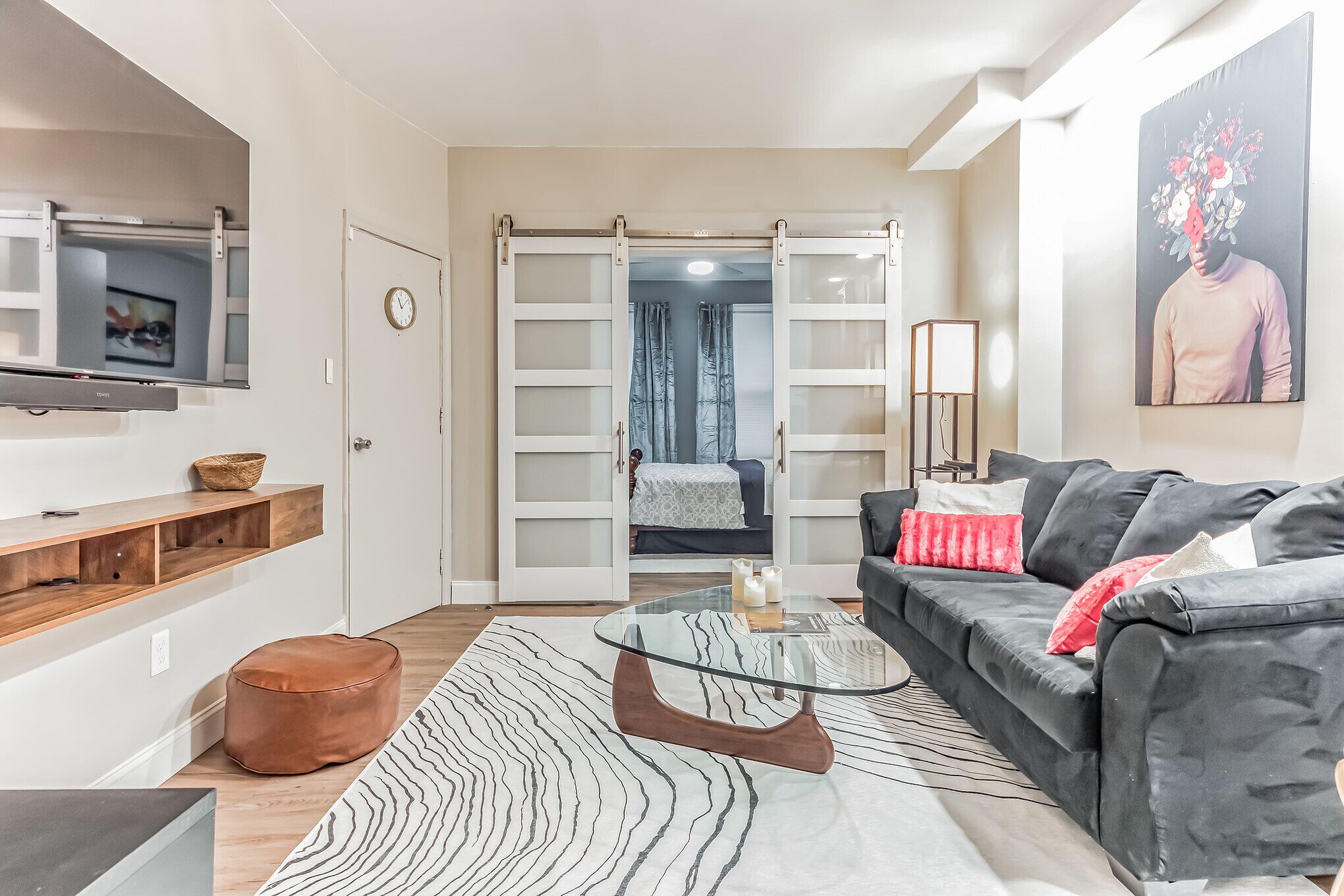 Center Of It All! Walkable To Ppl Center, Bars,restaurants. Free Parking On-site - Allentown, PA