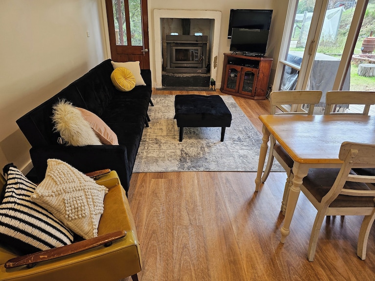 Hazy Hill Estate, A Renovated Miners Cottage, Surrounded By Nature - Yea