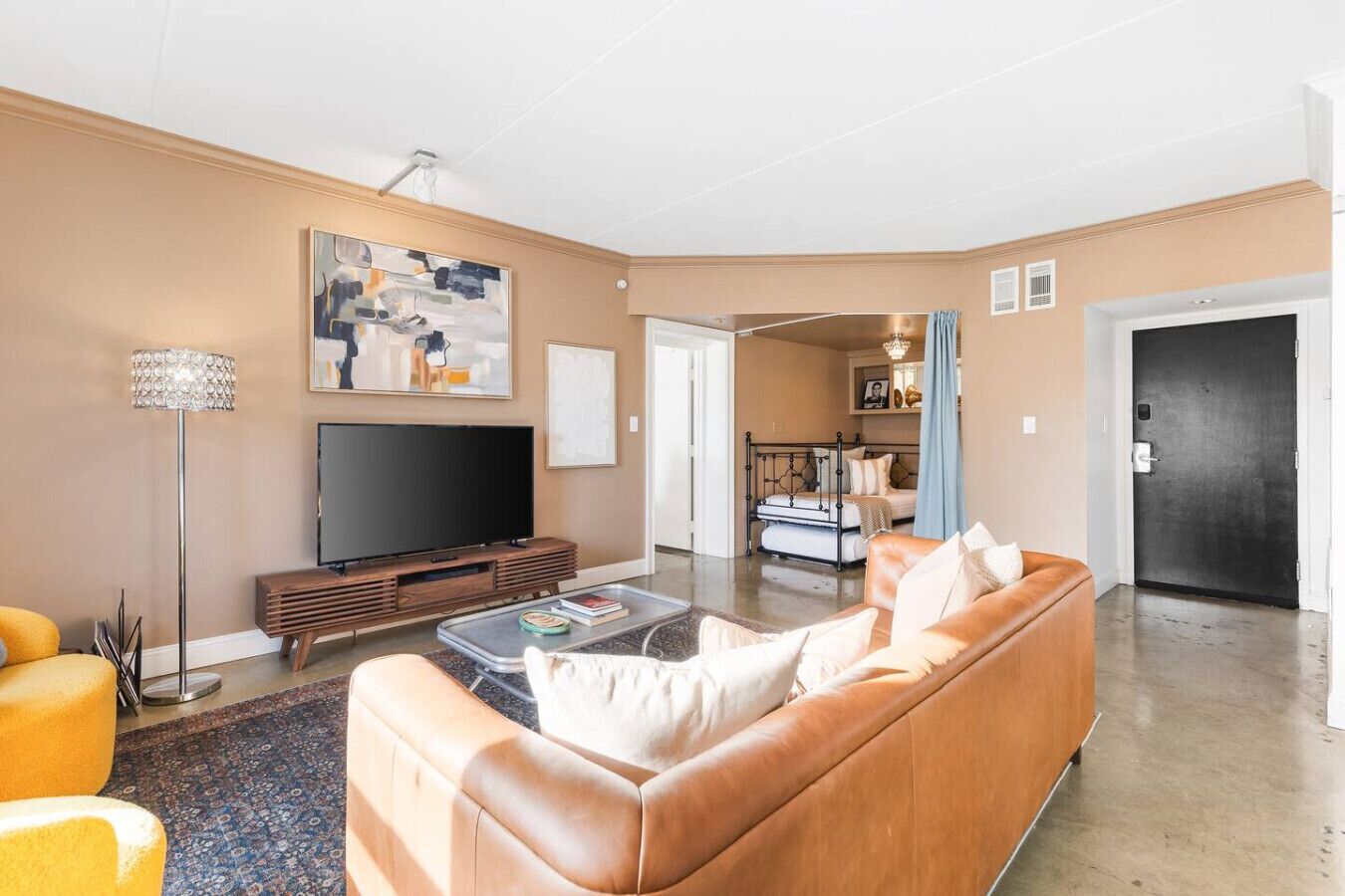 Pool + Walk Restaurants & Bars On Famous Music Row - Nashville, TN