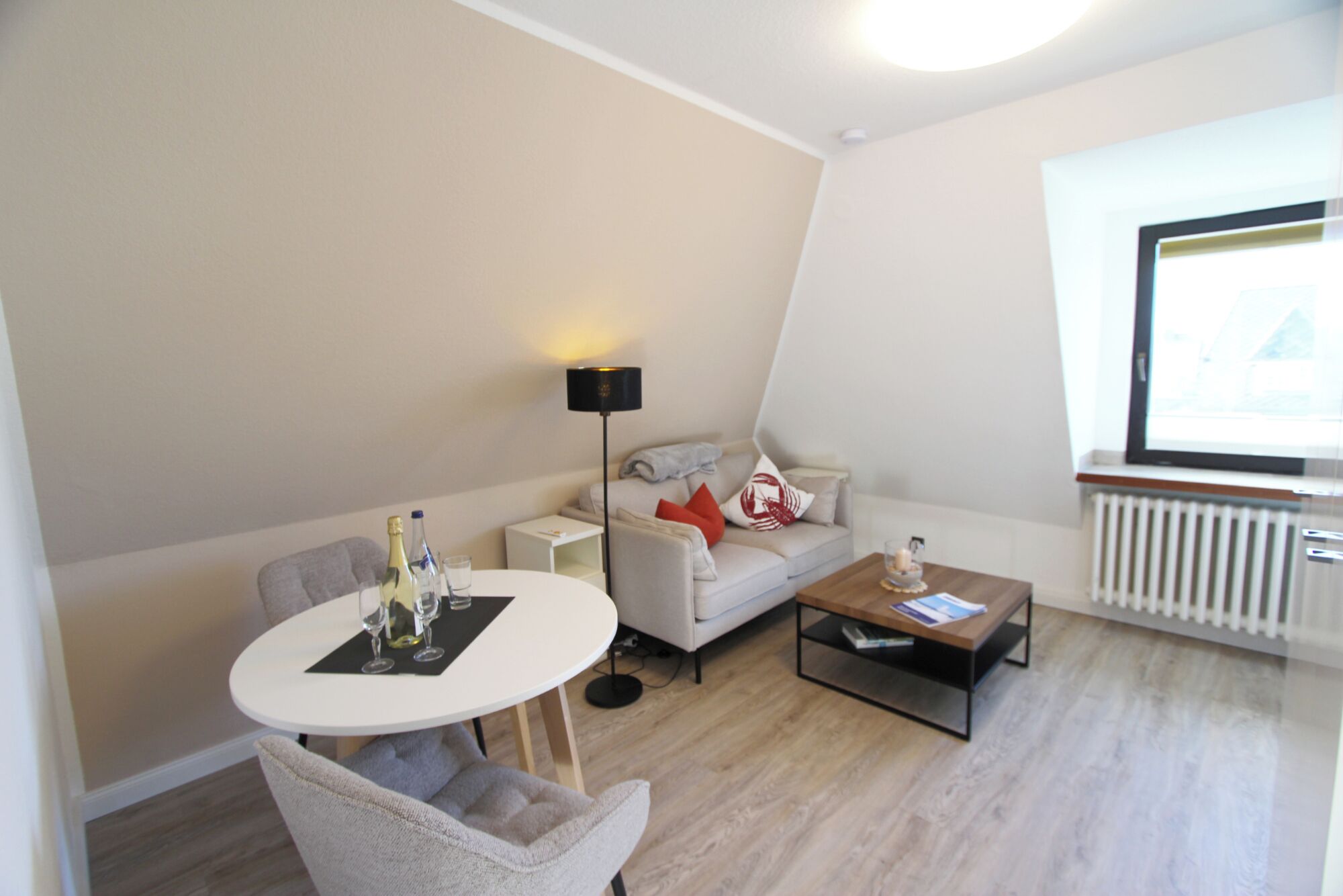 Strandnahe 2-zimmer-wohnung Im Obergeschoss Mit Gartennutzung - Keitum