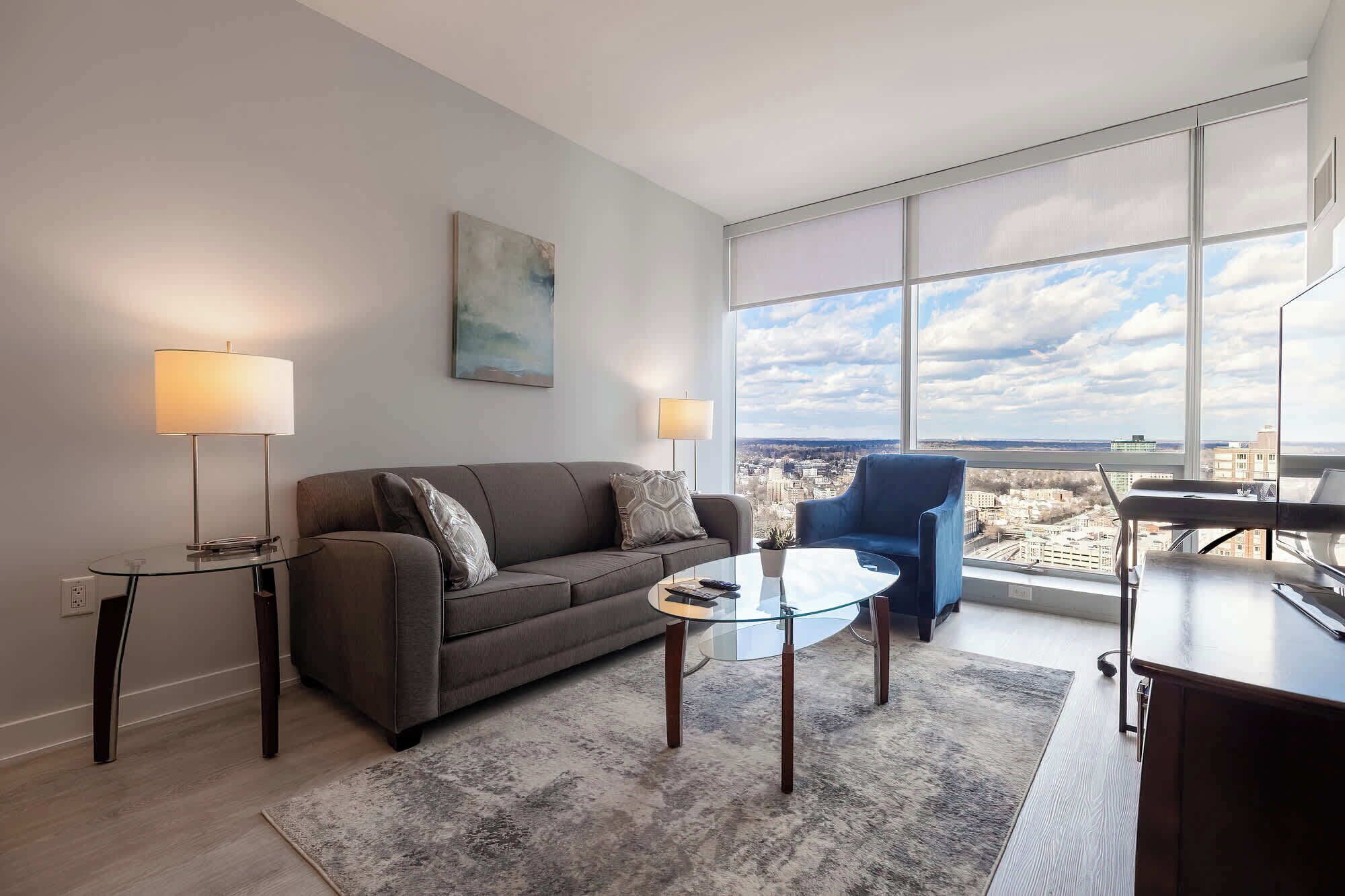 Chic Apt With Indoor Pool & Gym - Greenwich, CT