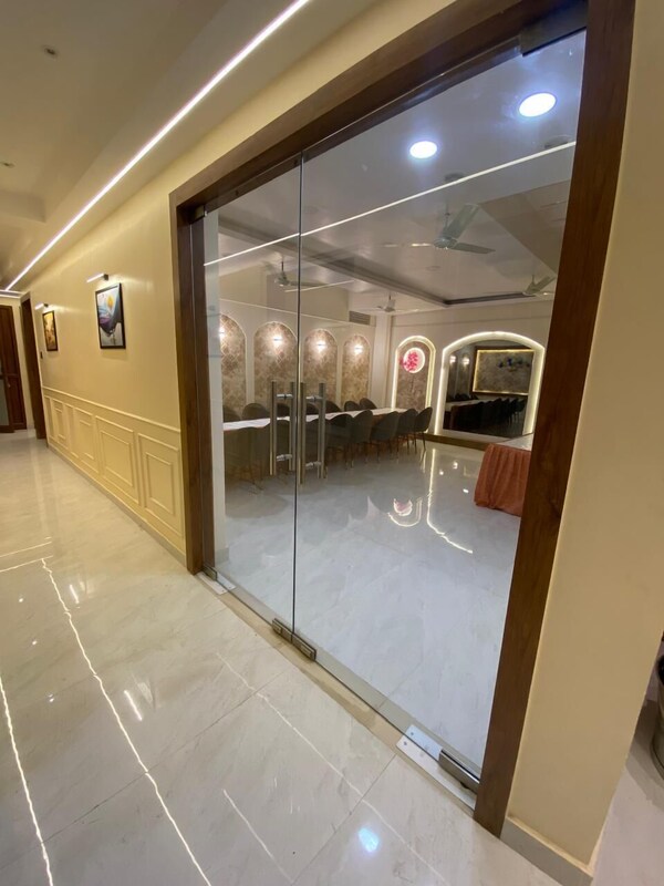 Hotel Liyan Inn - Kanpur