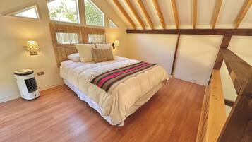 Suite-Estúdio Deluxe, várias camas | Com decoração personalizada