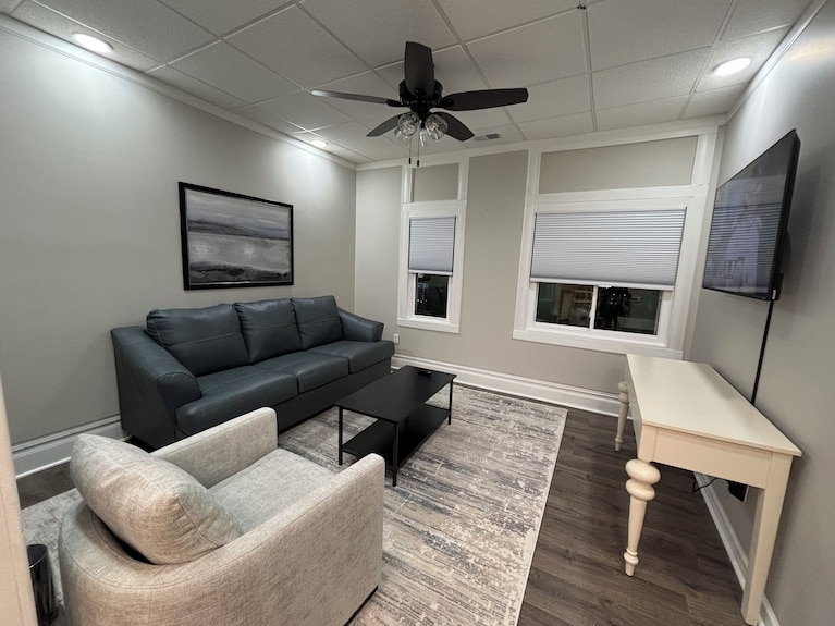 Cozy Completely Remodeled 1-bedroom Apartment In The Heart Of Downtown Oxford. - Lake Orion, MI