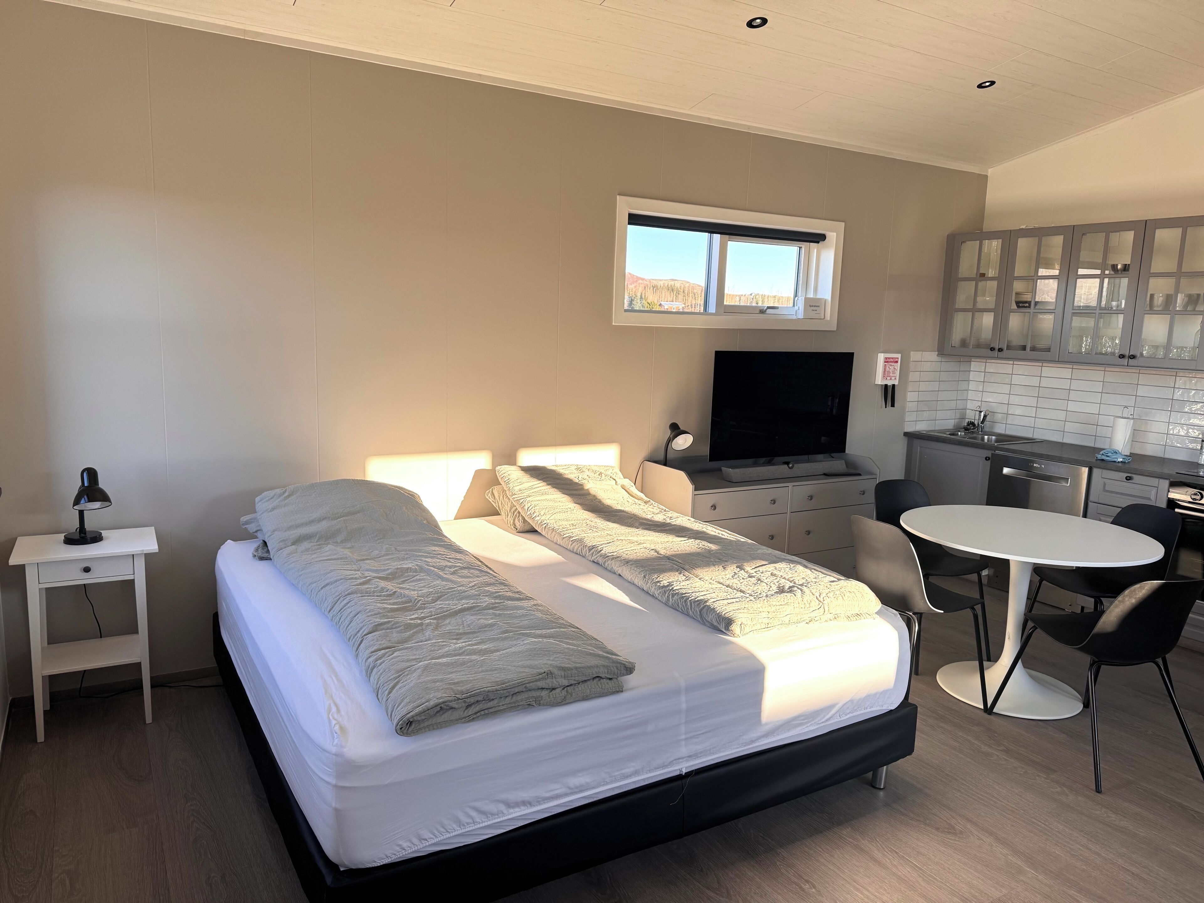 Kerengi Cottage  Modern Cozy Cabin Built 2024, Heart Of Golden Circle Iceland - Iceland