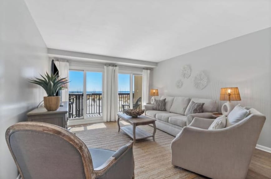 Coconut Cottage/beachfront Condo - Rosemary Beach, FL