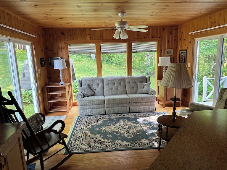 Beautiful 3-bedroom House On The Bay In Bayside, A Historic Village In Northport - Belfast, ME