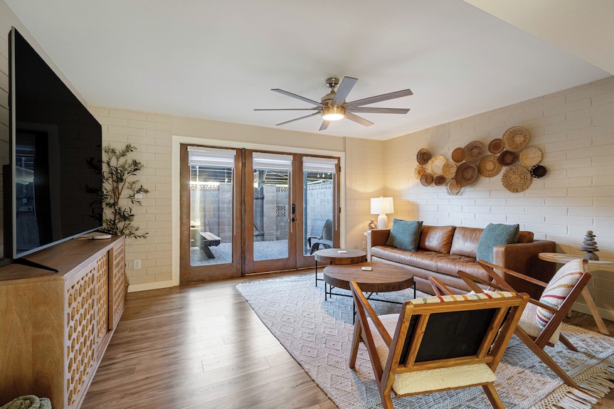 Scottsdale Old Town Charm With Pool And Nearby Golfing, Dining, & Shopping - Scottsdale, AZ
