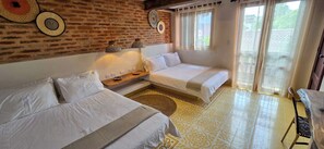 Quarto duplo luxo, vista para o pátio | 1 quarto, Wi-Fi de cortesia