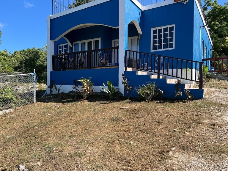 New! Private Cottage, Near Ricks Cafe, Ocean View With Rooftop Entertaining. - Negril
