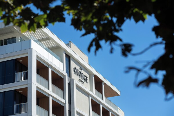 The George - Glenelg