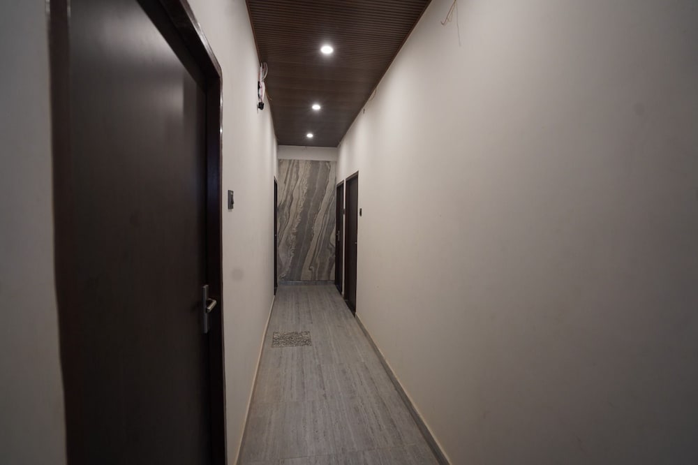 Om Nilay Paying Guest House By Grb - Varanasi