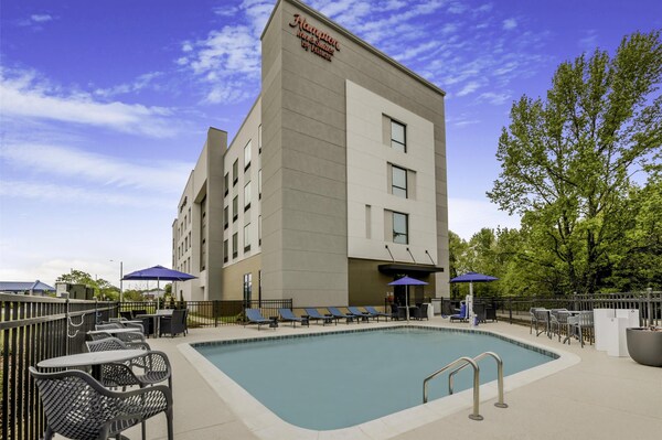 Hampton Inn & Suites By Hilton Decatur - Decatur, AL