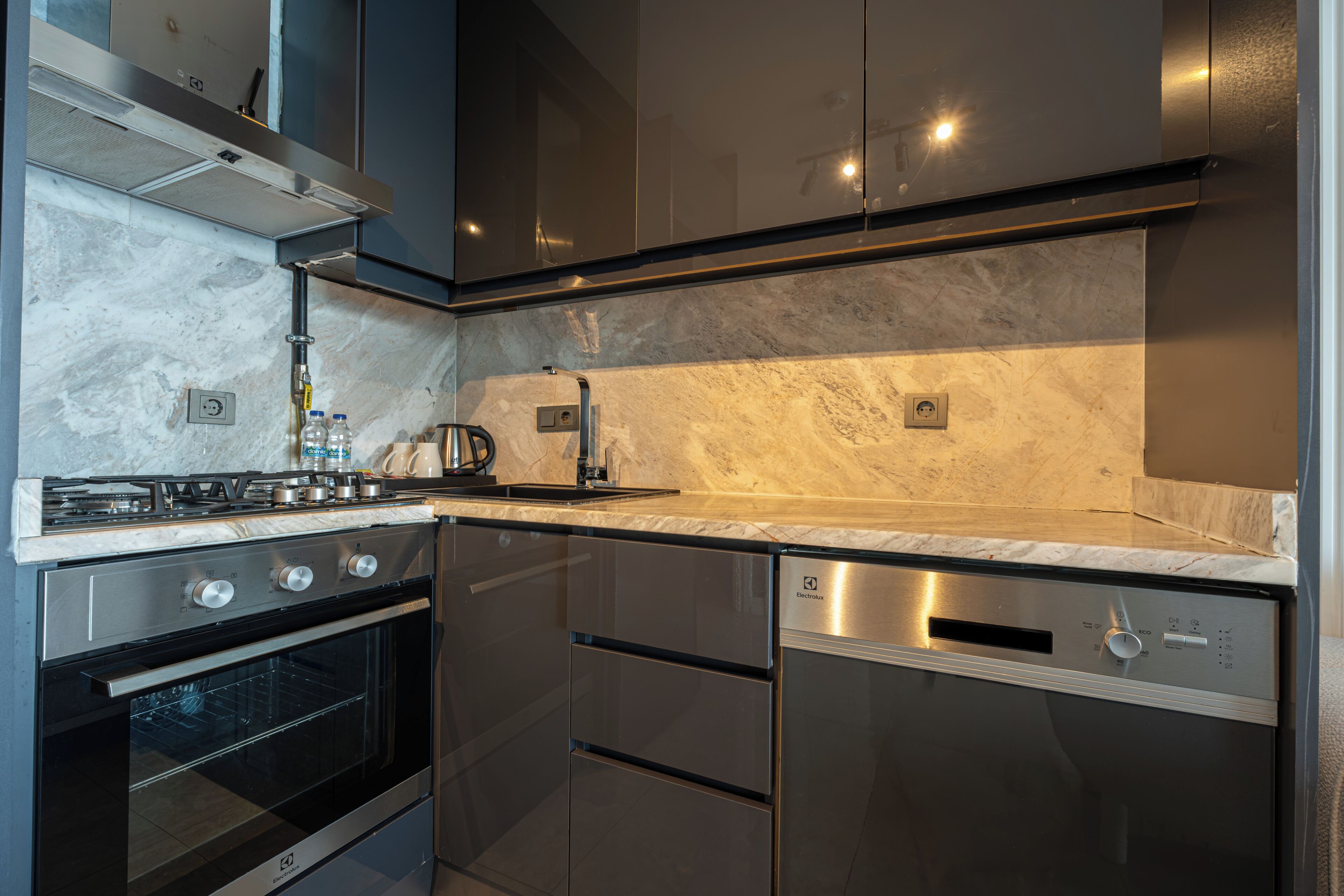 Suíte executiva, 1 cama King, vista para o mar | Cozinha privada | Geladeira, fogão, cooktop, lava-louças