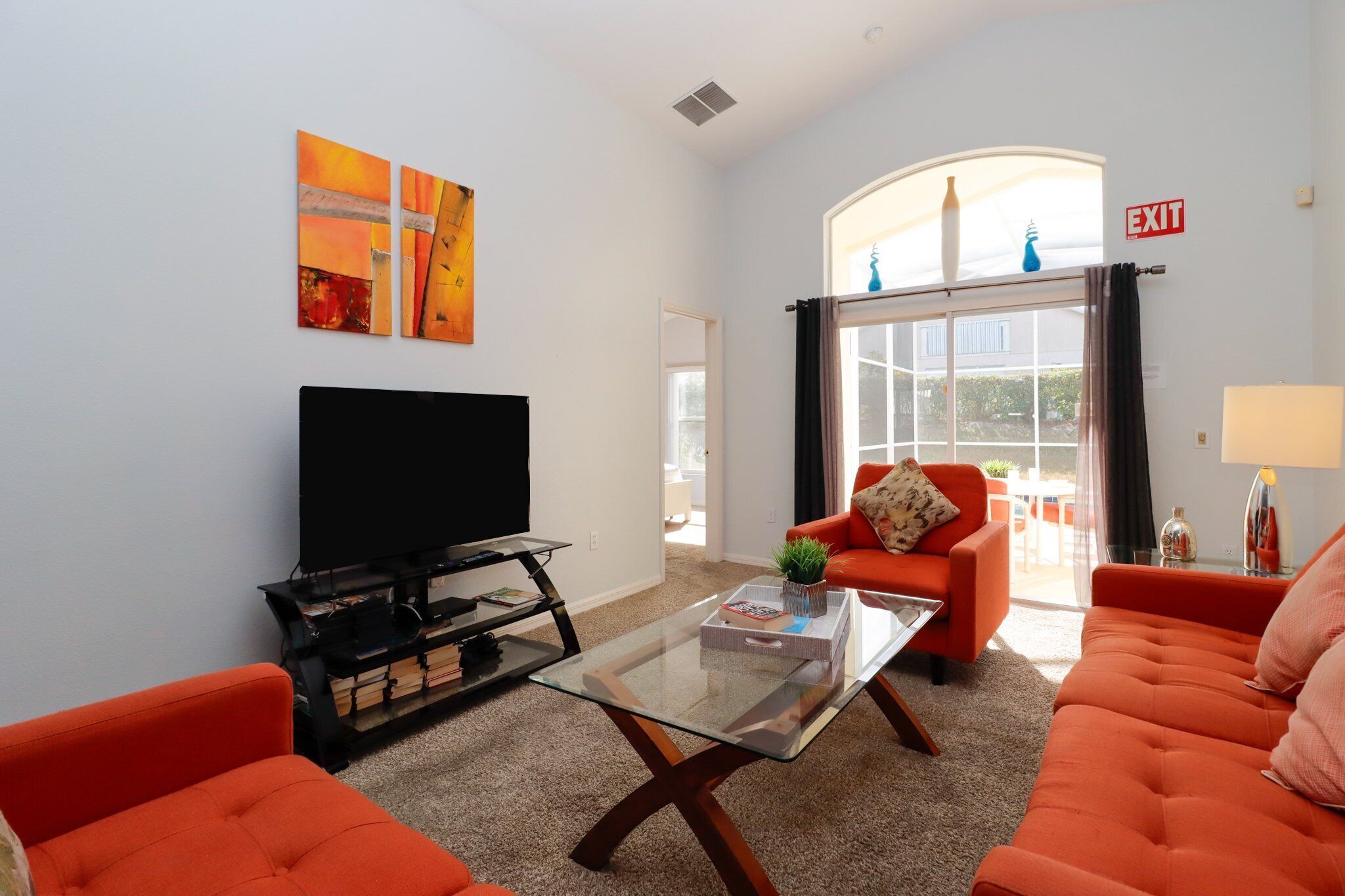 Bright 4-bed Villa Near Disney, South-facing Pool & Fun Game Room - Haines City, FL