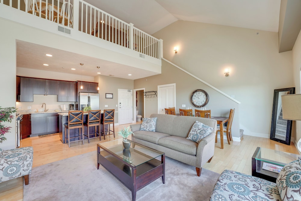 Marina, Pool & Balcony: Modern Spring Lake Condo - Grand Haven, MI