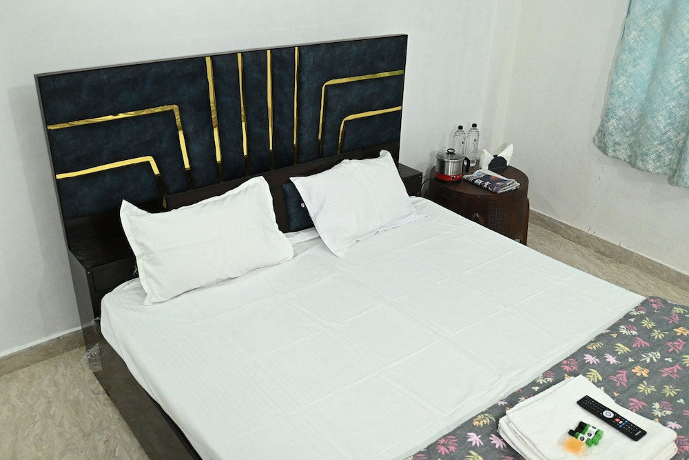 Majestic Guest House - Varanasi
