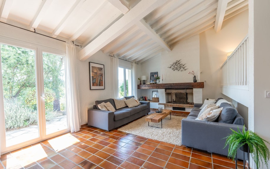 Maison Marguerite - Cinq Chambres Villa, Couchages 10 - Limoux