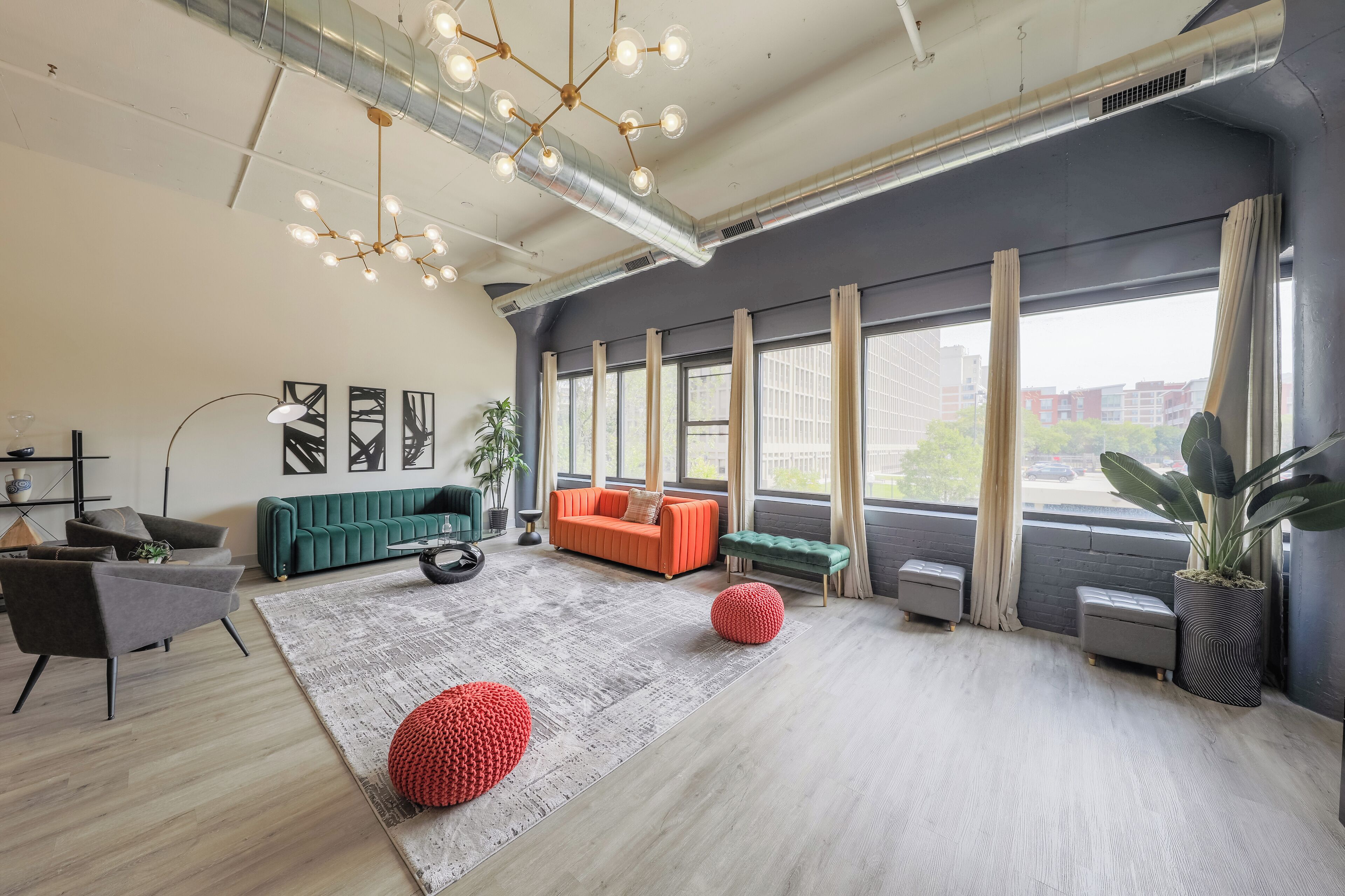 Massive Luxury 5br Loft Near Mccormick Place & Soldier Field Good For 12 Guests - Grant Park, IL