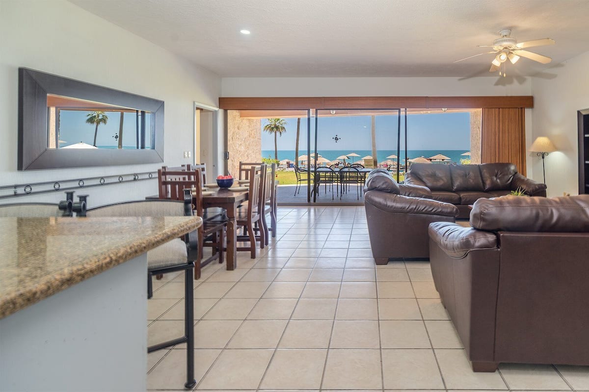 Condo, várias camas, varanda, vista para o oceano (108) | Área de estar