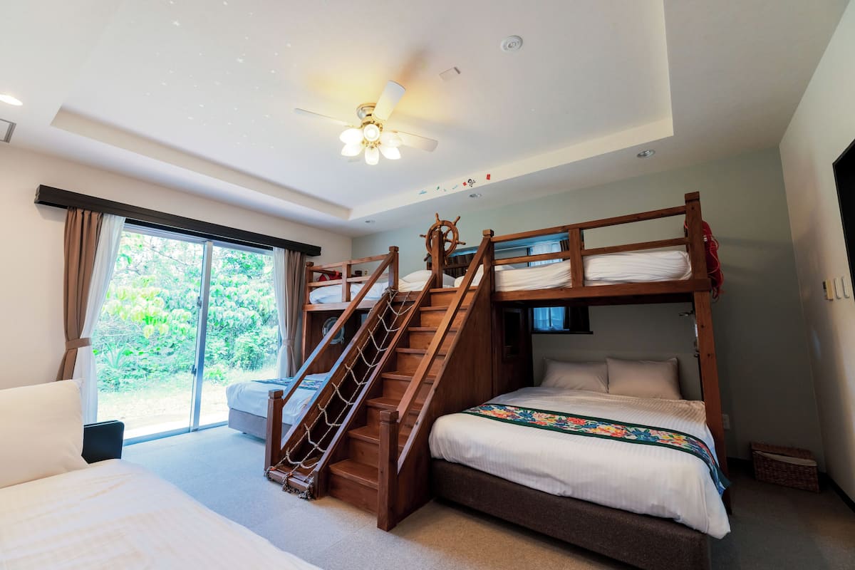 Condo família, para não fumantes | 2 quartos, ferros/tábuas de passar roupa, Wi-Fi de cortesia