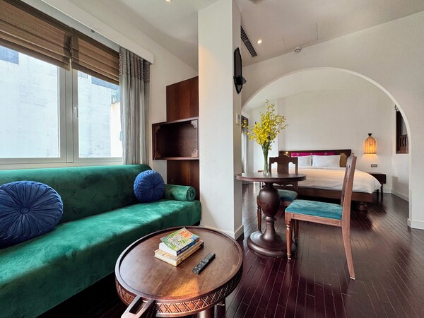 Maison Nha Truc Bach Lake - Hanói